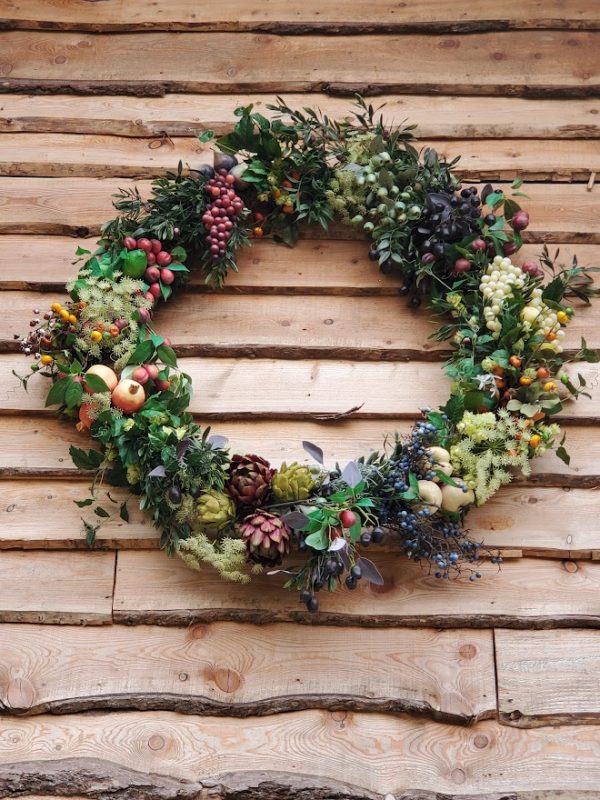 BIG wreath spotted - Wreath Supplies